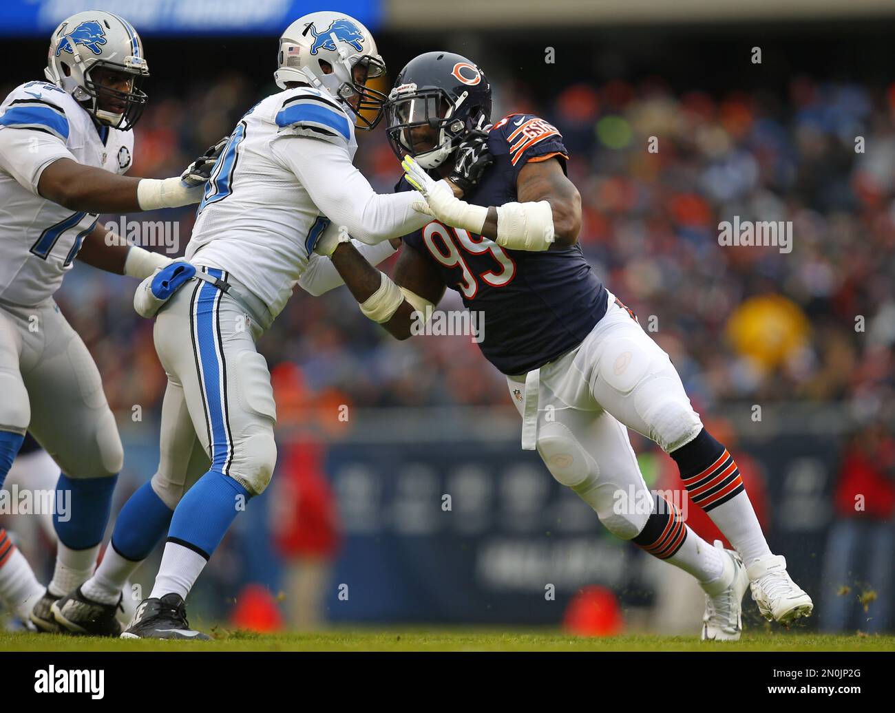 Chicago Bears linebacker Lamarr Houston (99) lines up against Detroit ...