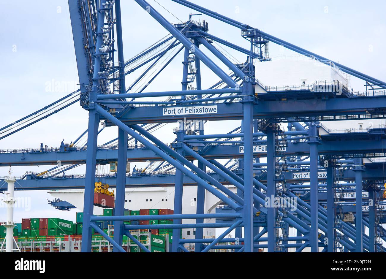 Dock cranes at Felixtoswe docks, Suffolk, UK Stock Photo - Alamy