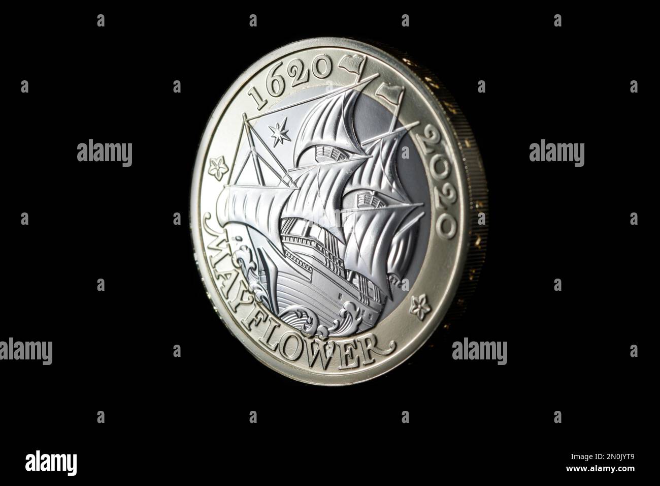 Mayflower 2 pound coin hi-res stock photography and images - Alamy