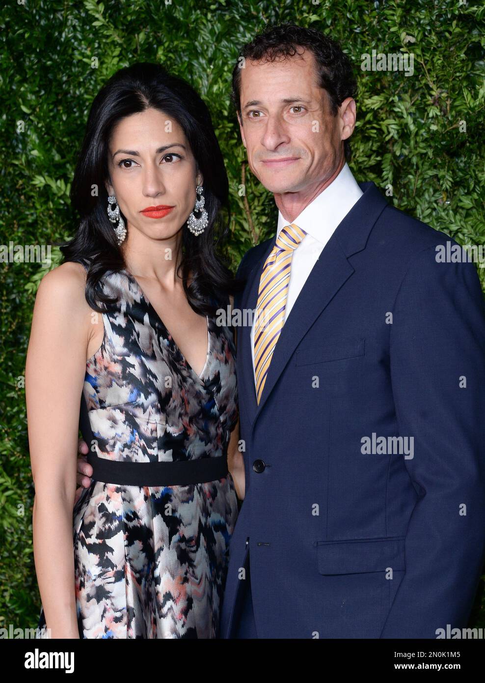Anthony Weiner and wife Huma Abedin attend the 12th Annual CFDA/Vogue ...
