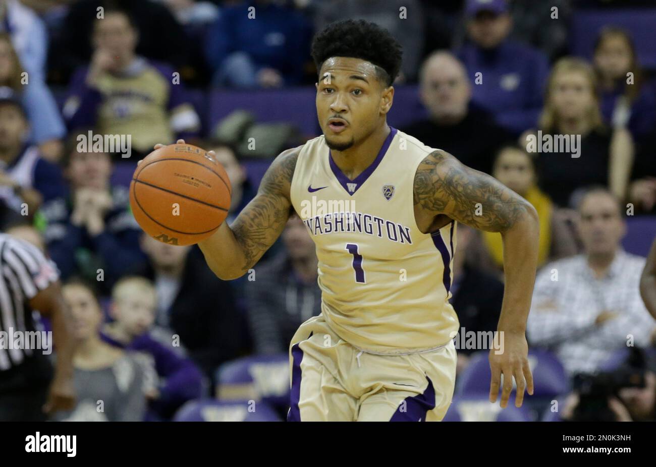 Washington's David Crisp in action against Southern California in an ...