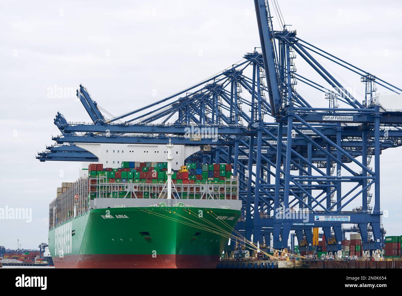 Large container ship being loaded in Felixstowe docks Stock Photo - Alamy
