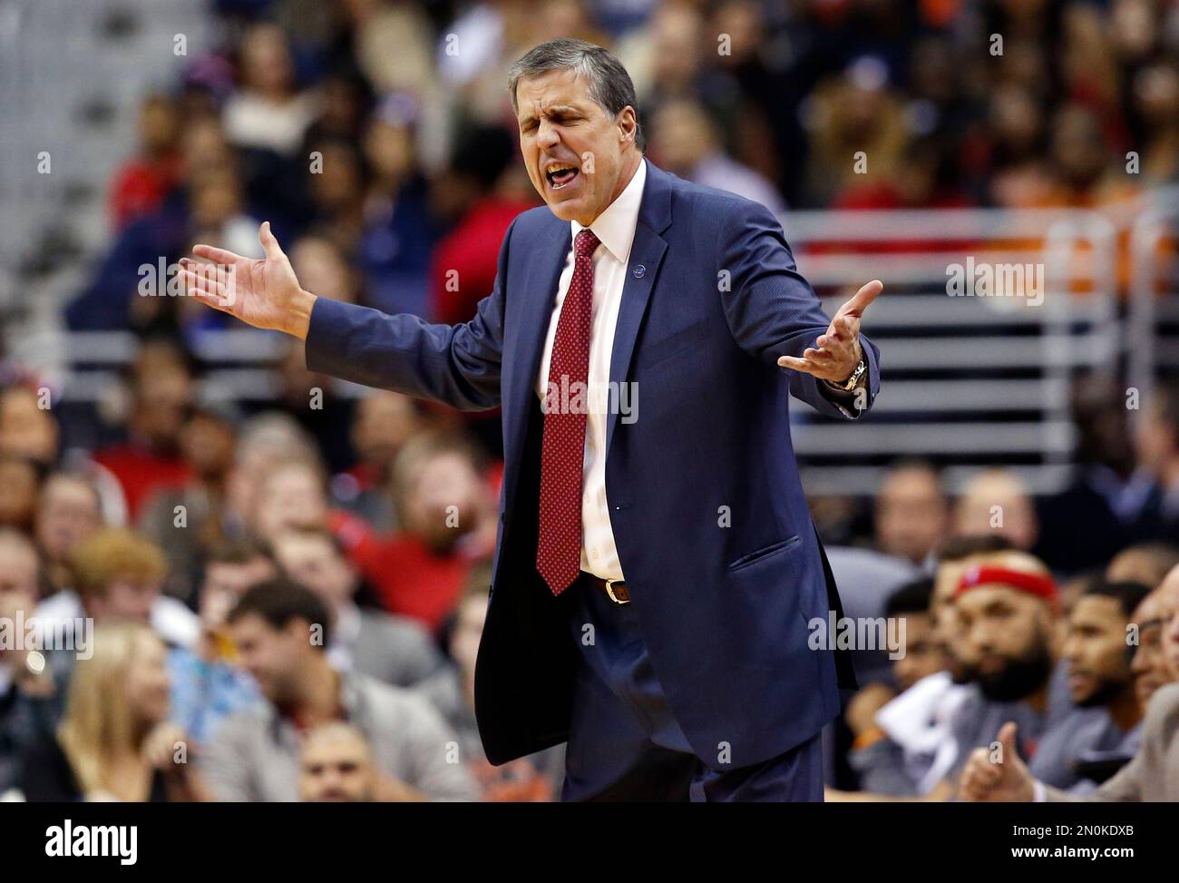 Washington Wizards head coach Randy Wittman reacts in the first half of ...