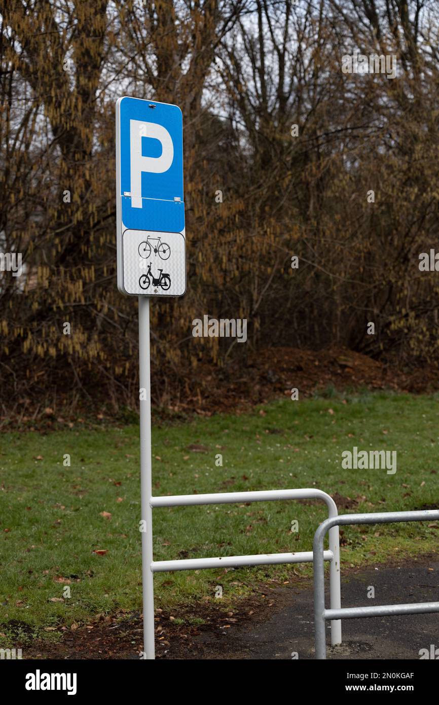 Sign for parking bicycles and motorcycles Stock Photo - Alamy