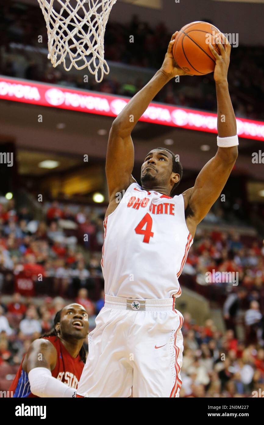 Ohio State's Daniel Giddens plays against South Carolina State in an ...