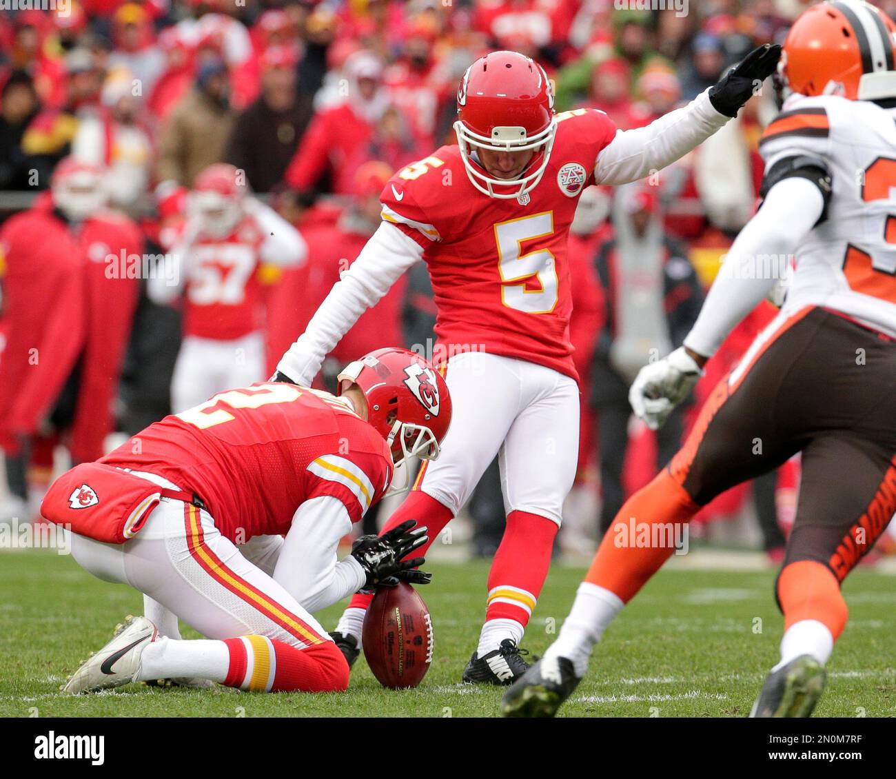 Kansas City Chiefs kicker Cairo Santos (5) kicks a field goal with ...