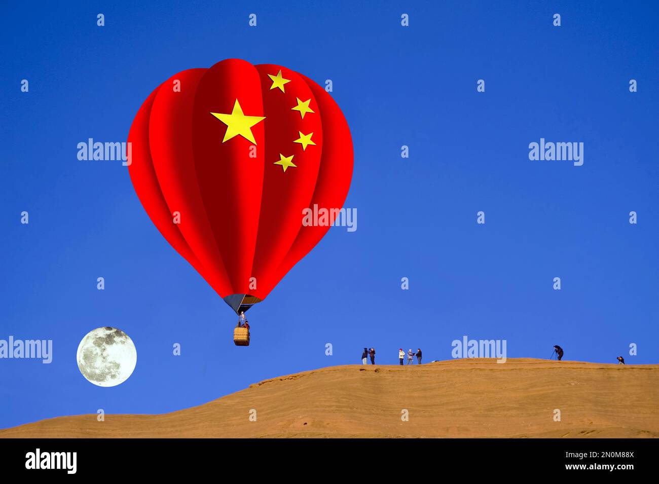 China spy balloon in America waiting to be shot down Stock Photo - Alamy