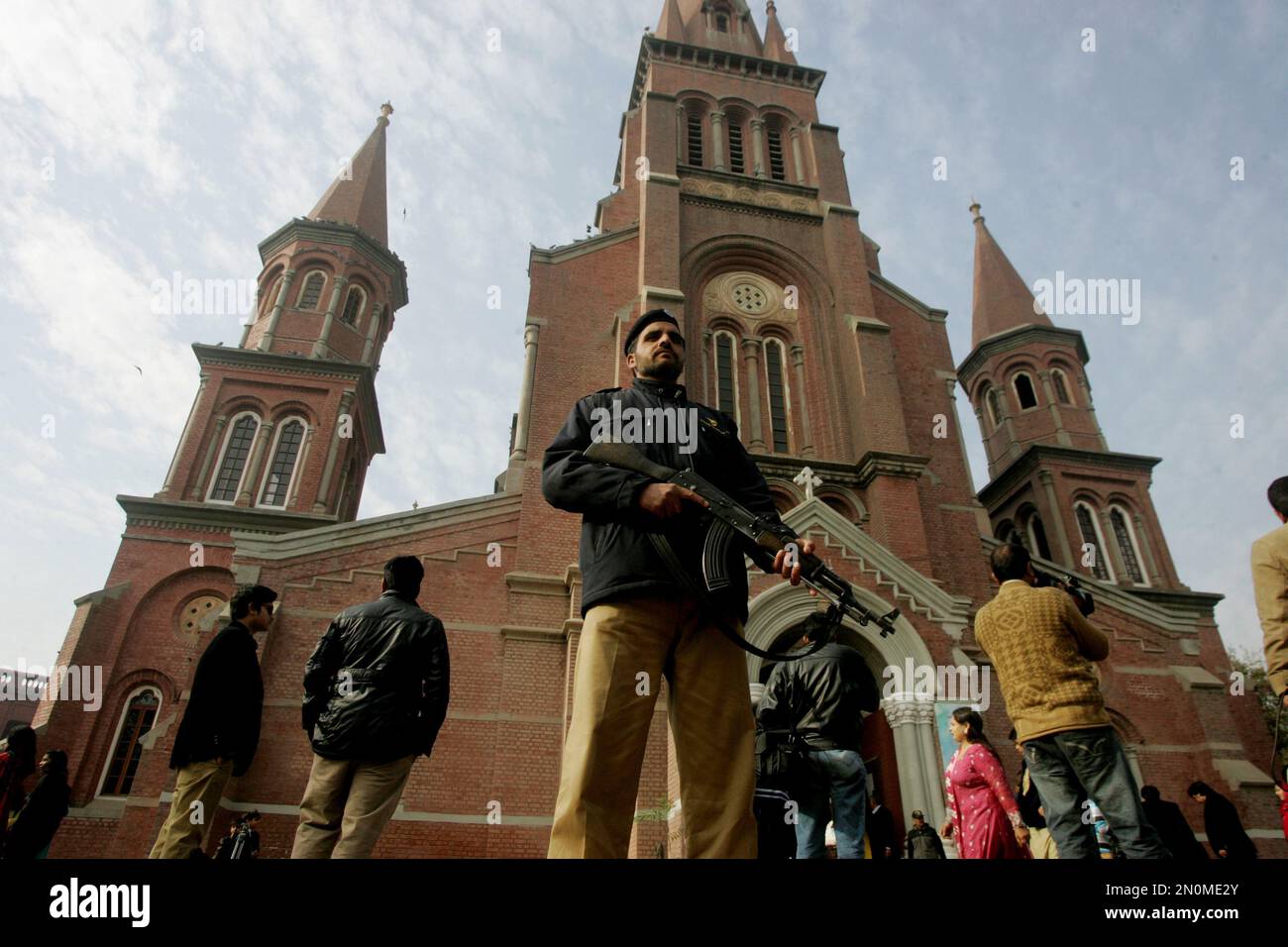 Pakistani police officers stand guard hi-res stock photography and ...