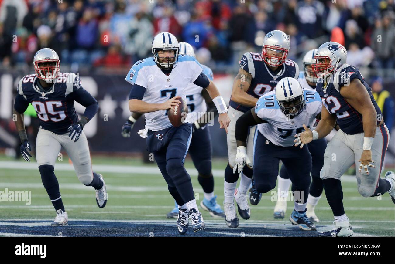 Tennessee Titans quarterback Zach Mettenberger (7) scrambles against ...