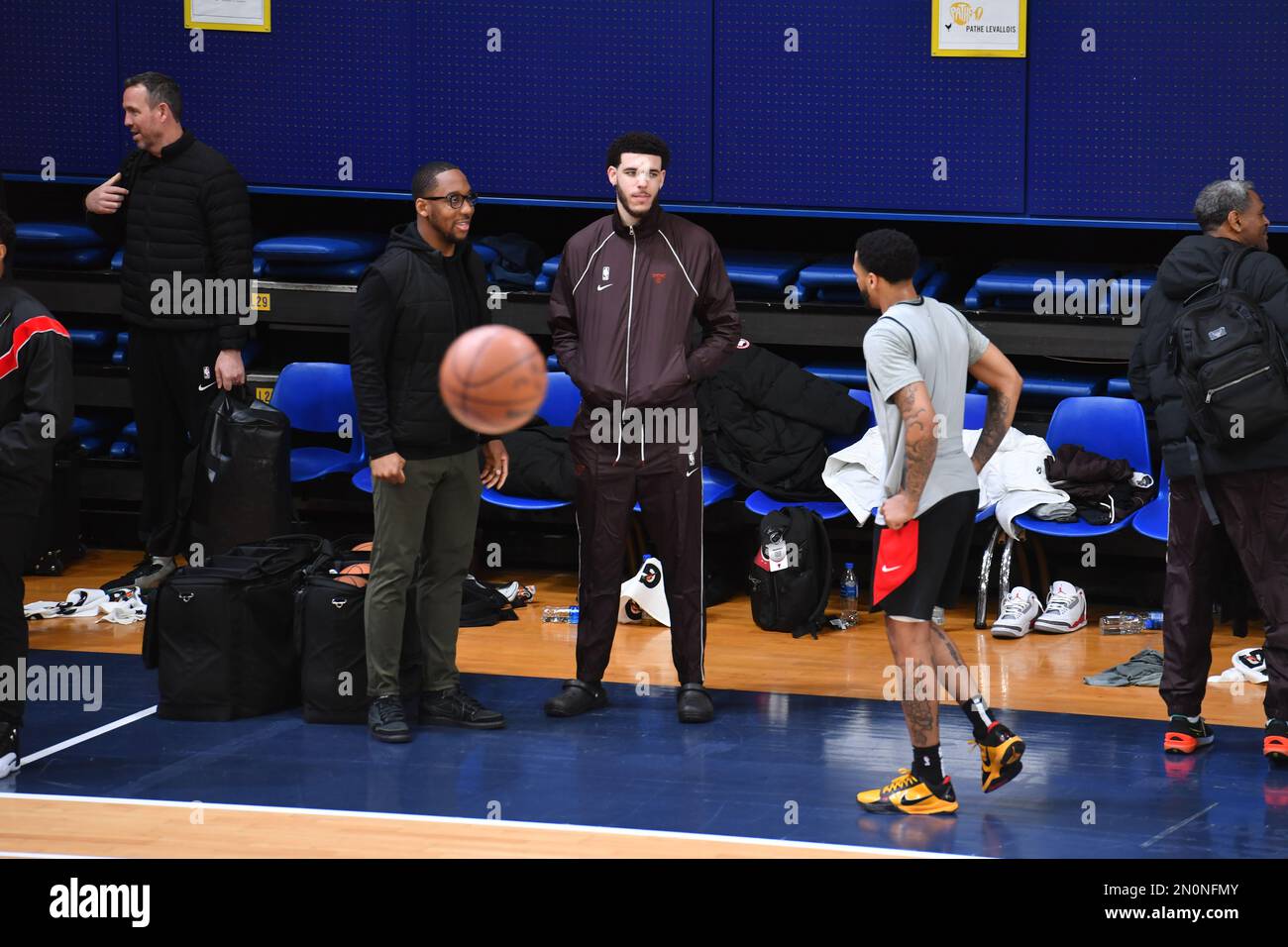 Parisgames hi-res stock photography and images - Alamy