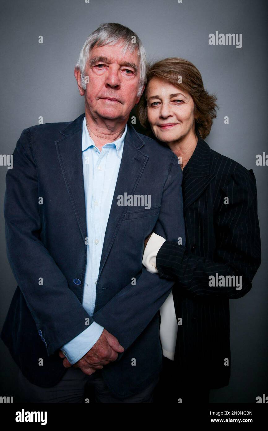 Tom Courtenay, left, and Charlotte Rampling pose for a portrait on Wednesday, Nov. 11, 2015, in ...