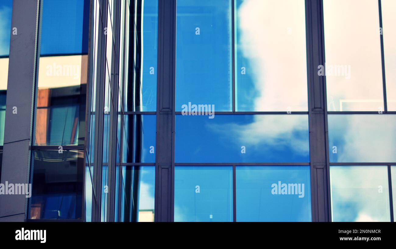 Facade office building common commercial hi-res stock photography and ...