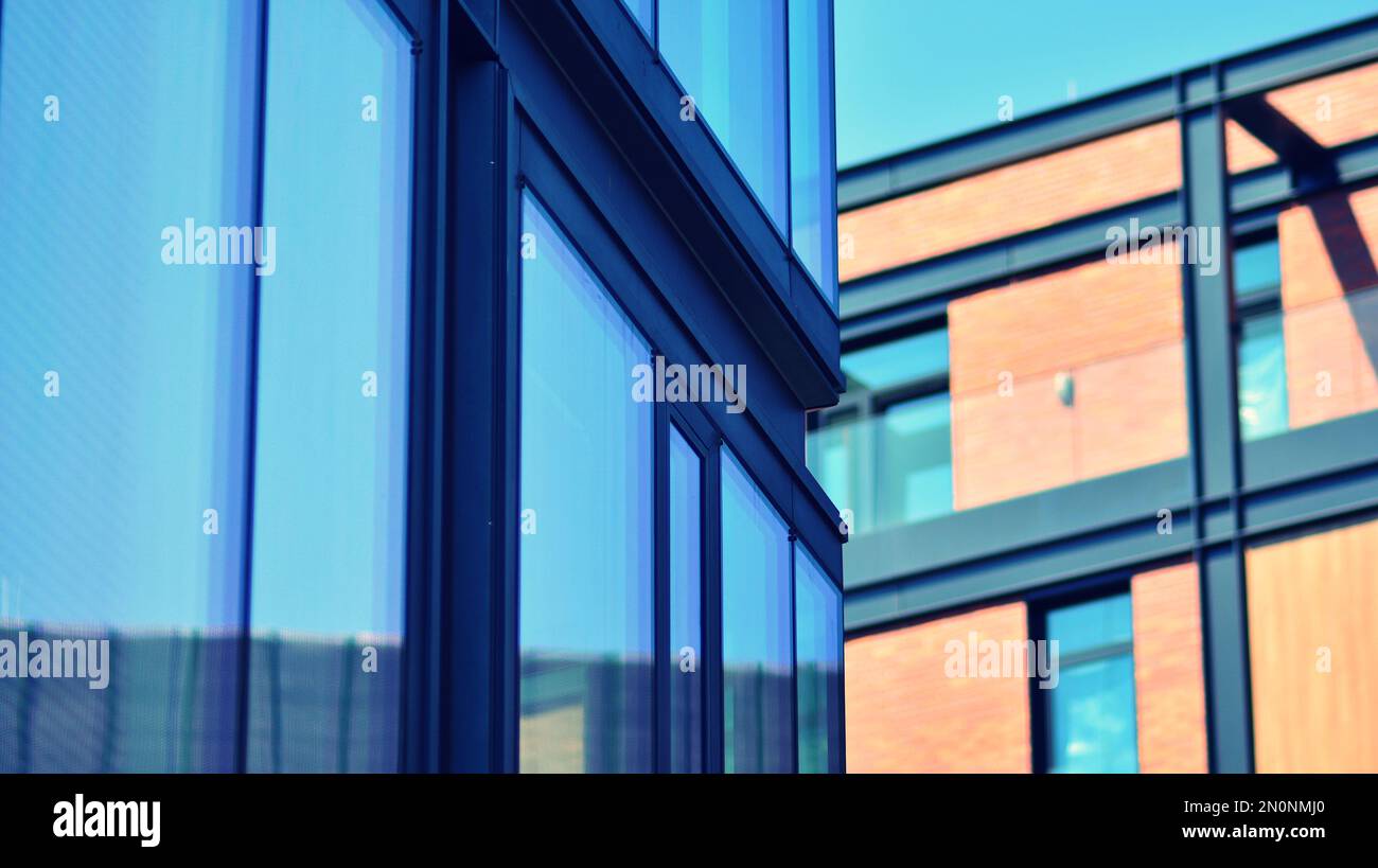 Facade office building common commercial hi-res stock photography and ...