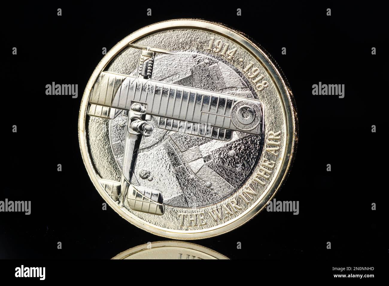 Ww2 two pound coin hi-res stock photography and images - Alamy