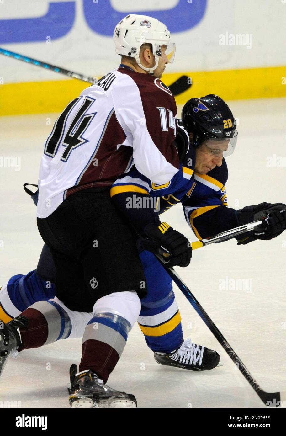 St. Louis Blues' Alexander Steen (20) collides with Colorado Avalanche ...