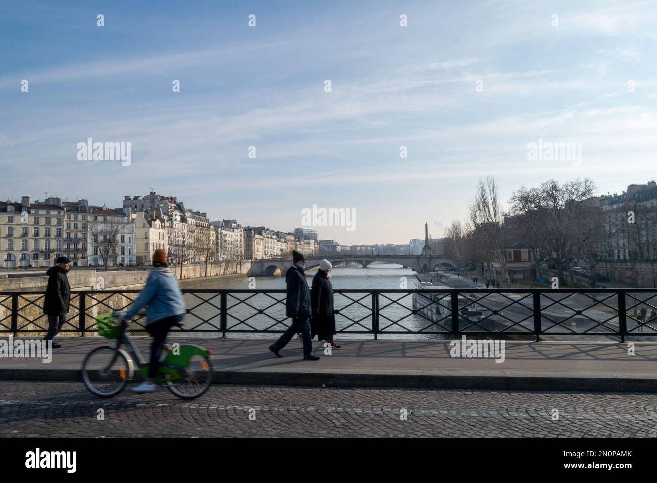 Living in Paris mobility and citizens on Sunday promenades or walks ...