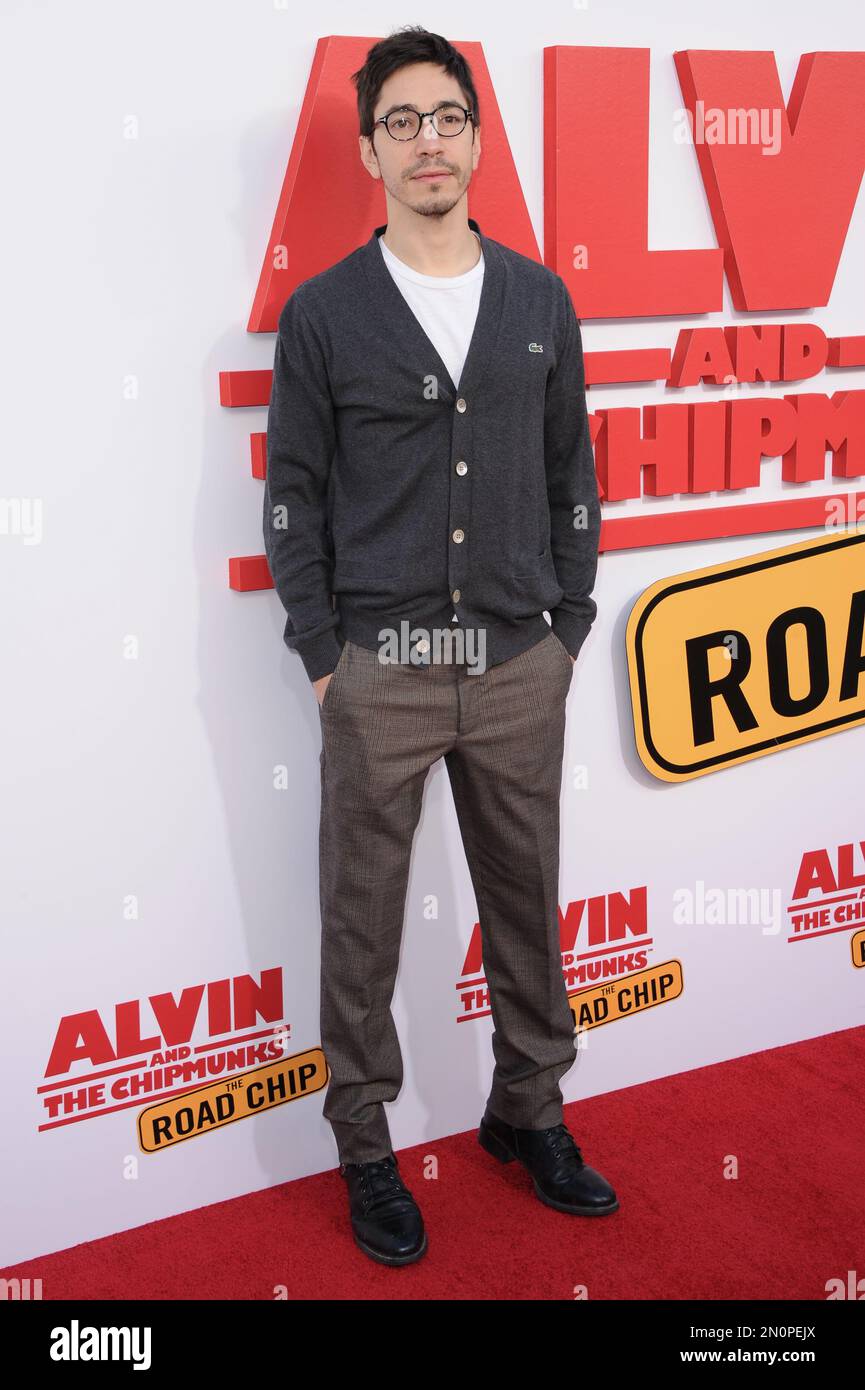 Actor Justin Long attends the LA Premiere of "Alvin and the Chipmunks ...