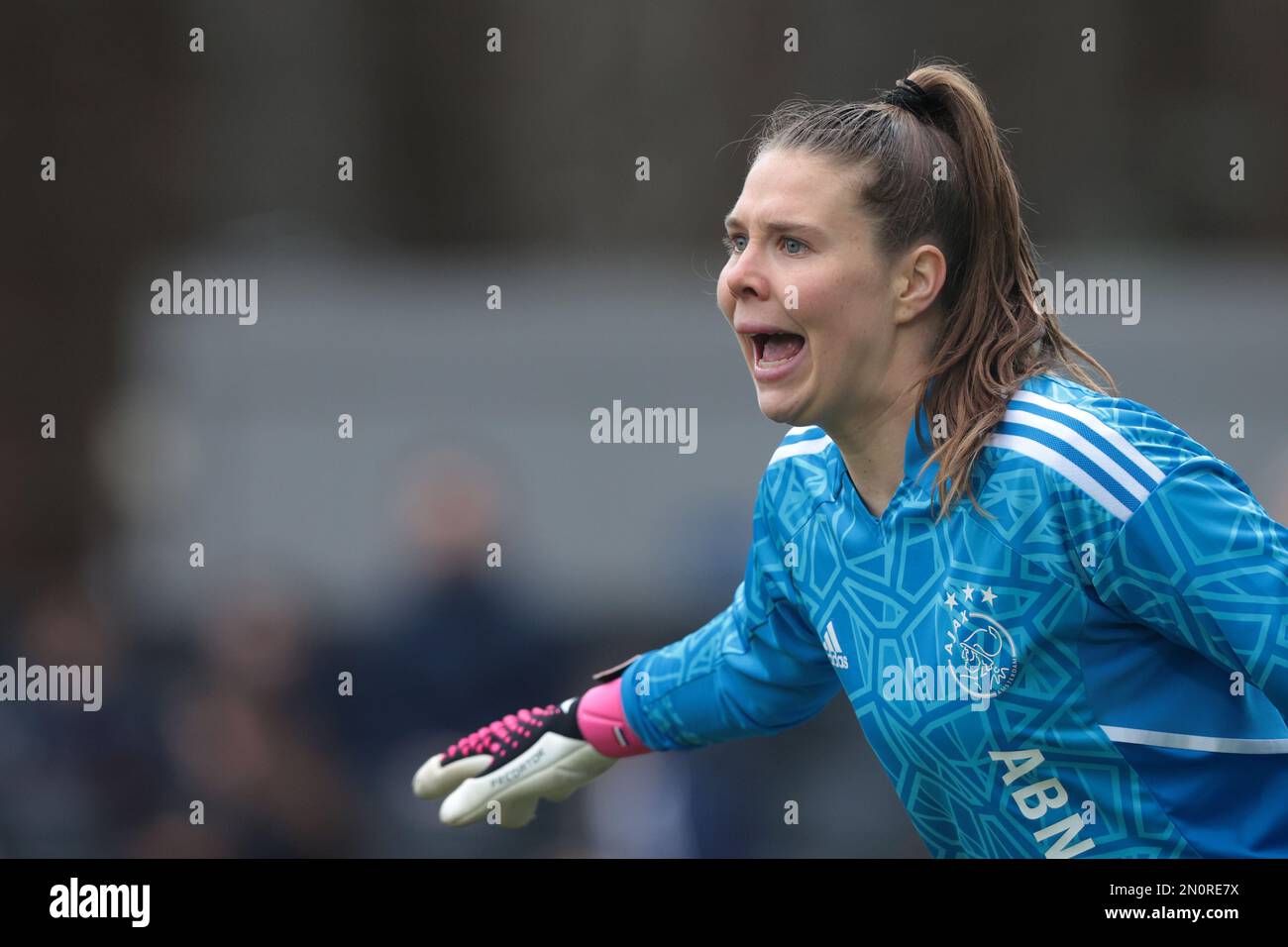 Womens premier league duel player emotion running sportswear lifestyle ...