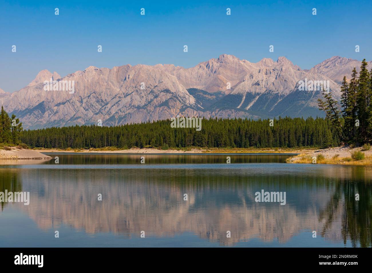 Lakeshore views of the Canadian Rocky Mountain Kananaskis Country ...