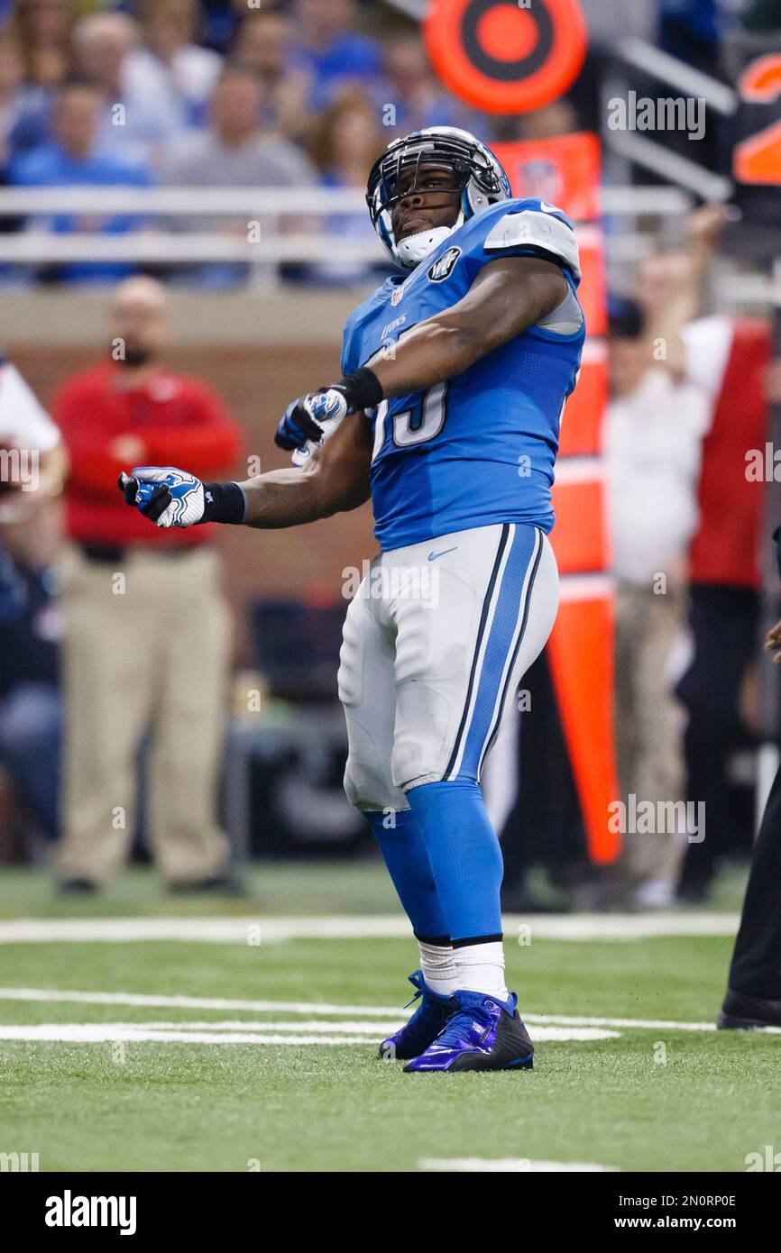 Detroit Lions middle linebacker Stephen Tulloch (55) celebrates a play ...