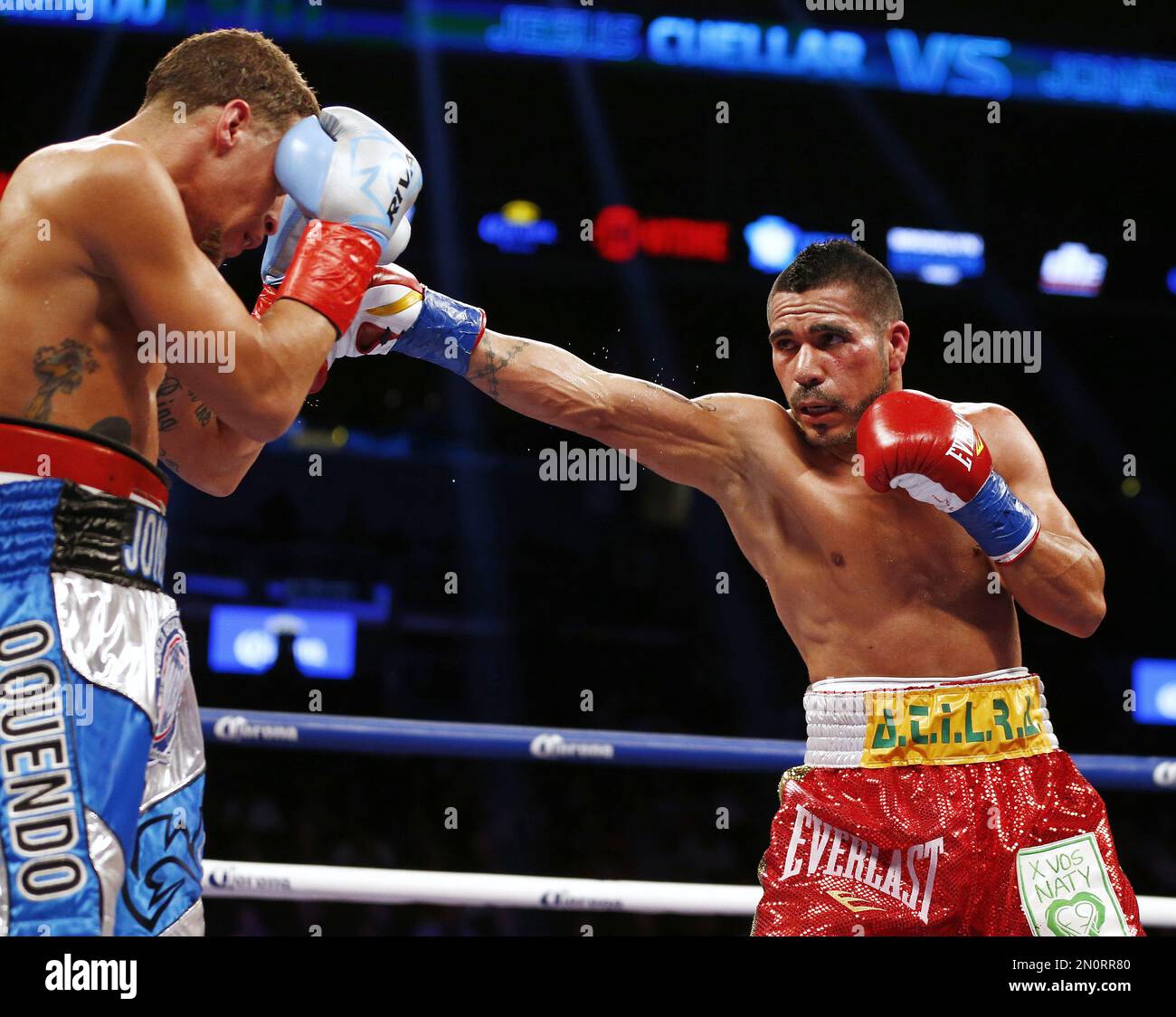 Jonathan Oquendo, left, of Puerto Rico battle Jesus Cuellar of ...