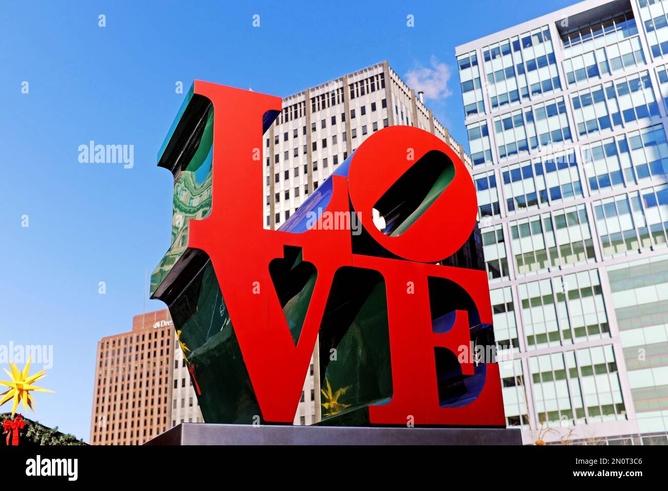 Philadelphia iconic outdoor art hi-res stock photography and images - Alamy
