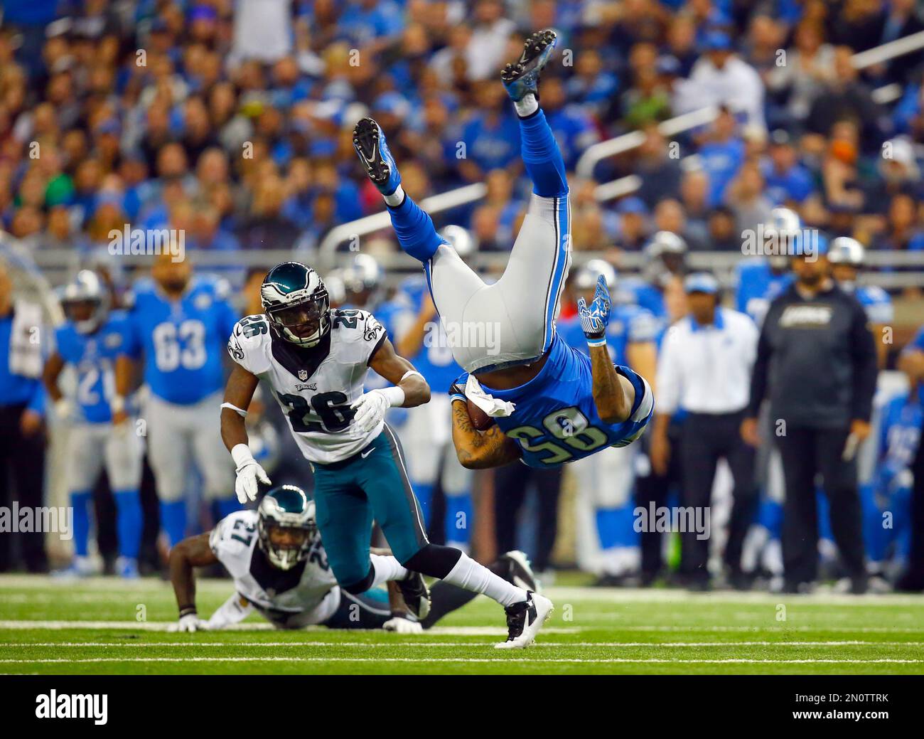 Detroit Lions tight end Eric Ebron (85) is upended by Philadelphia ...
