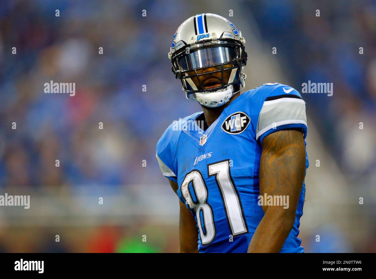 Detroit Lions wide receiver Calvin Johnson (81) lines up against the ...