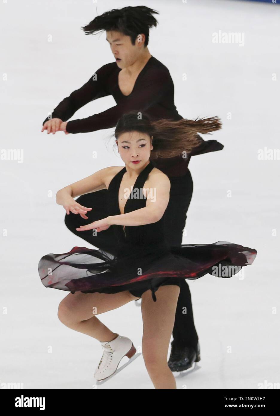 Maia Shibutani and Alex Shibutani of the United States perform during ...