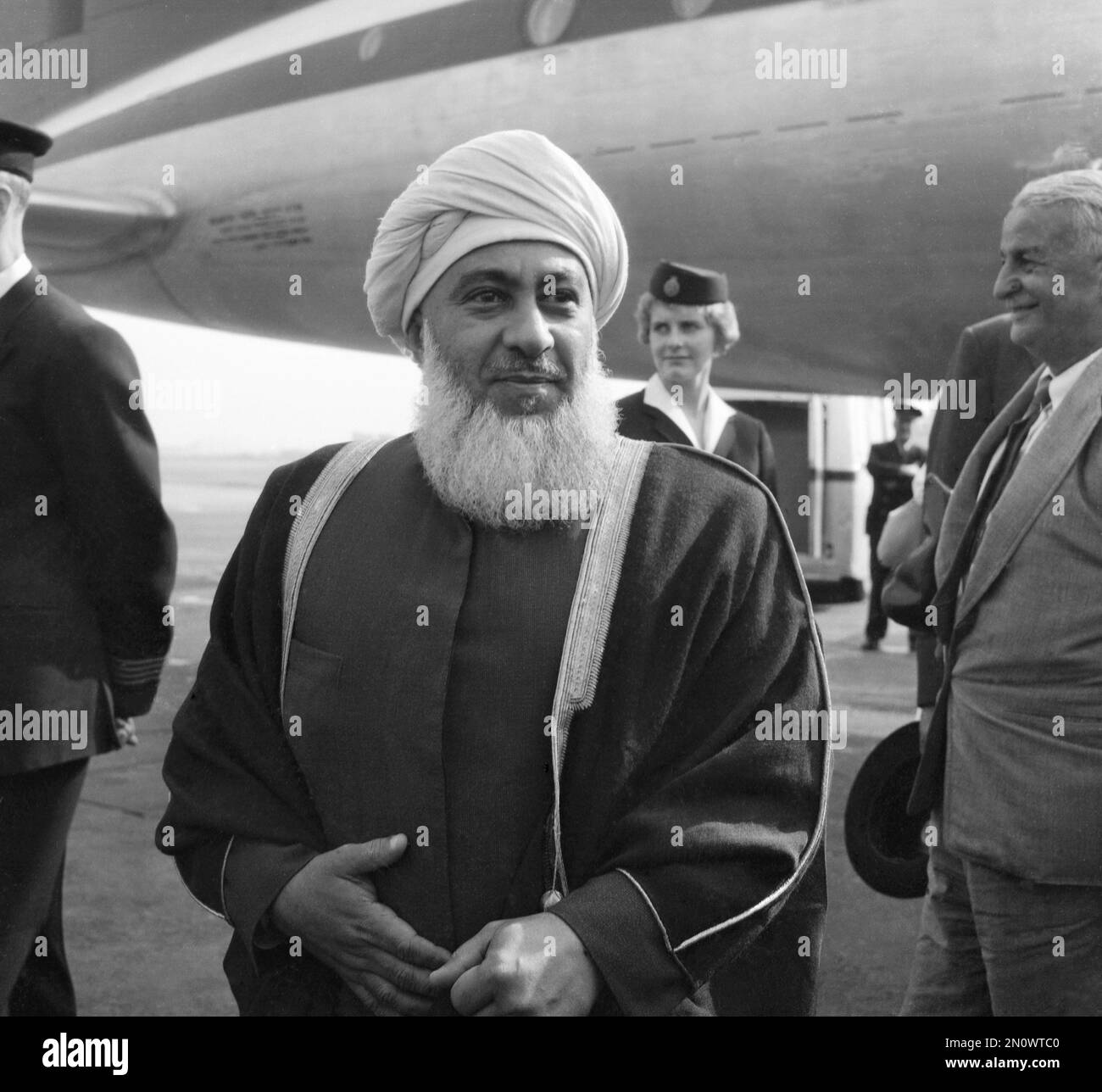 The Sultan of Oman and Muscat, Said Bin Taimur, arrives at London ...