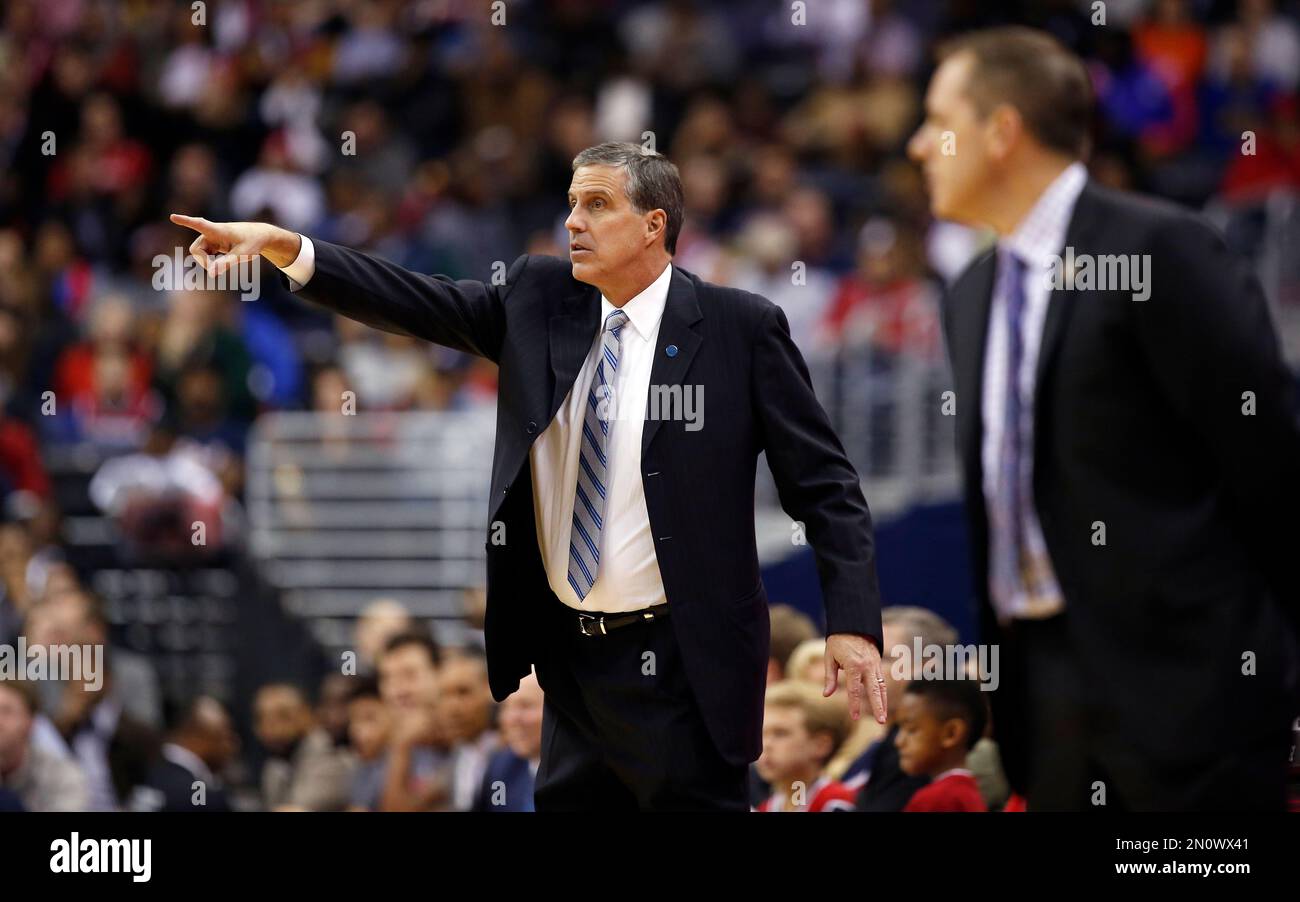 Washington Wizards head coach Randy Wittman directs his team in the ...