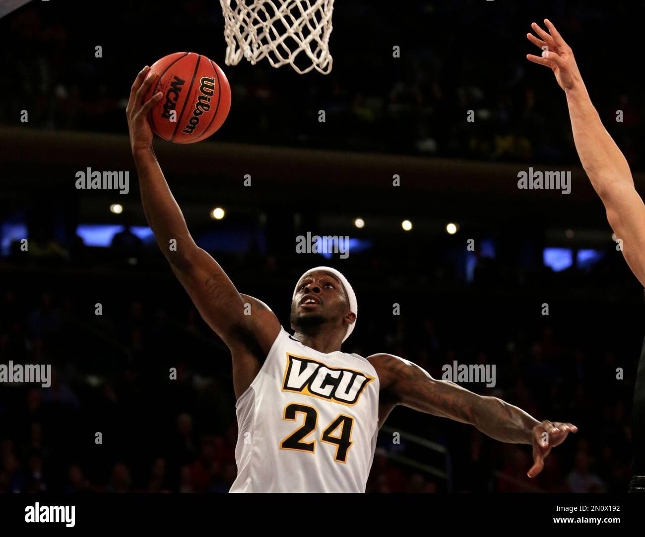 Virginia Commonwealth guard Korey Billbury (24) drives to the basket ...