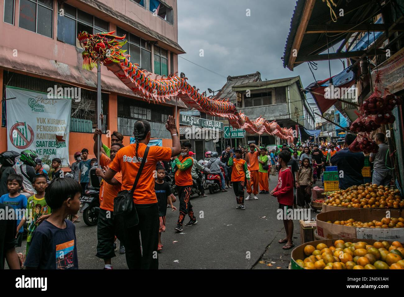 Meh market hi-res stock photography and images - Alamy