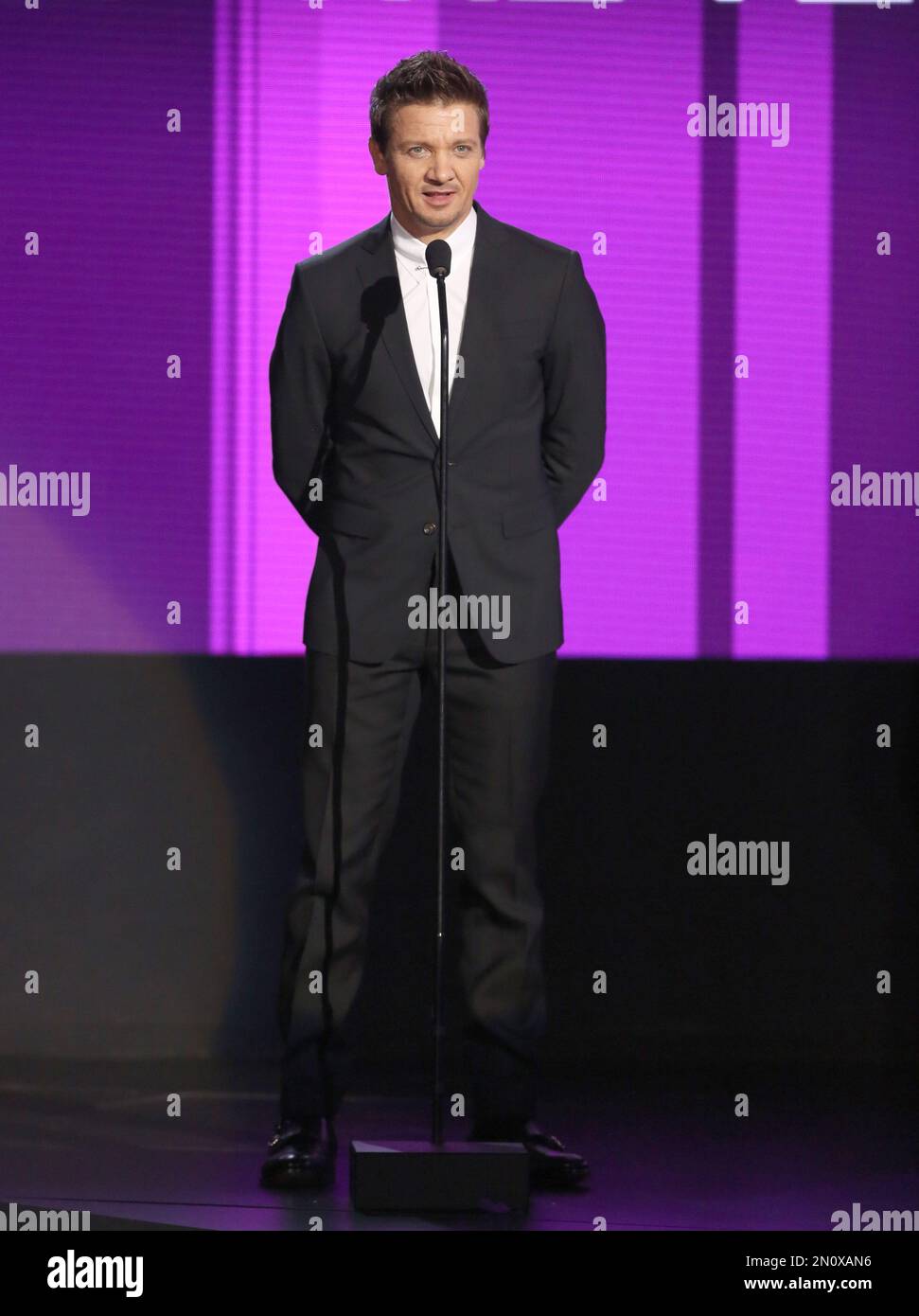 Jeremy Renner presents the award for artist of the year at the American ...