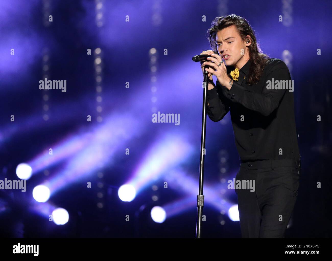 Harry Styles of One Direction performs at the American Music Awards at ...