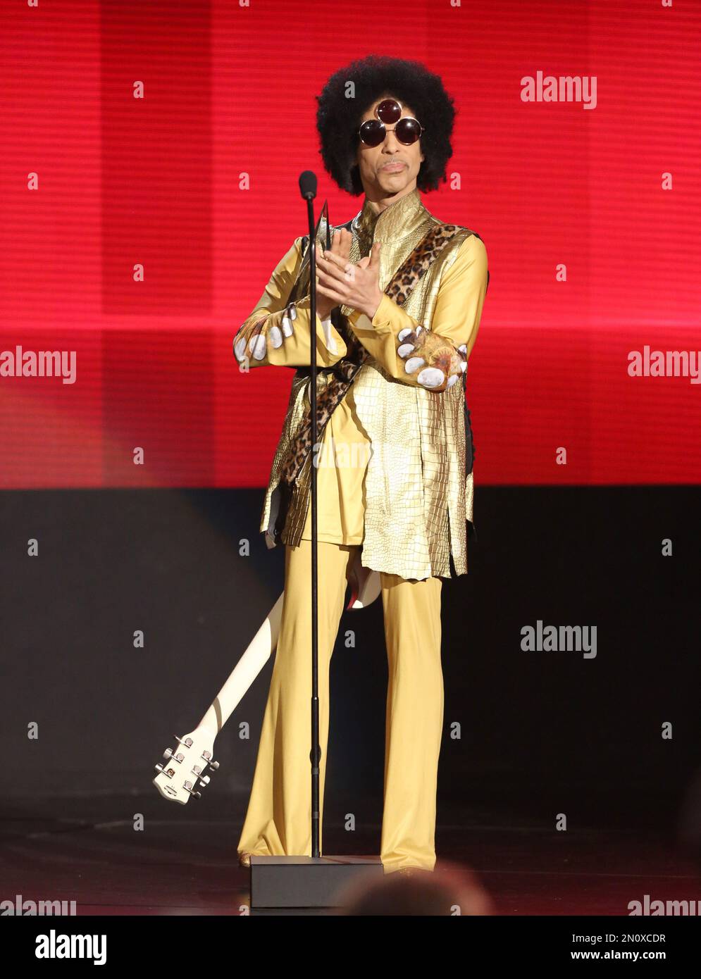Prince presents the award for favorite album - soul/R&B at the American ...