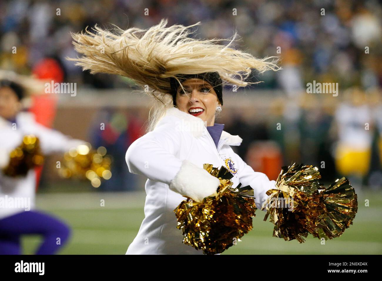 The Minnesota Vikings cheerleaders perform during the second half of an ...