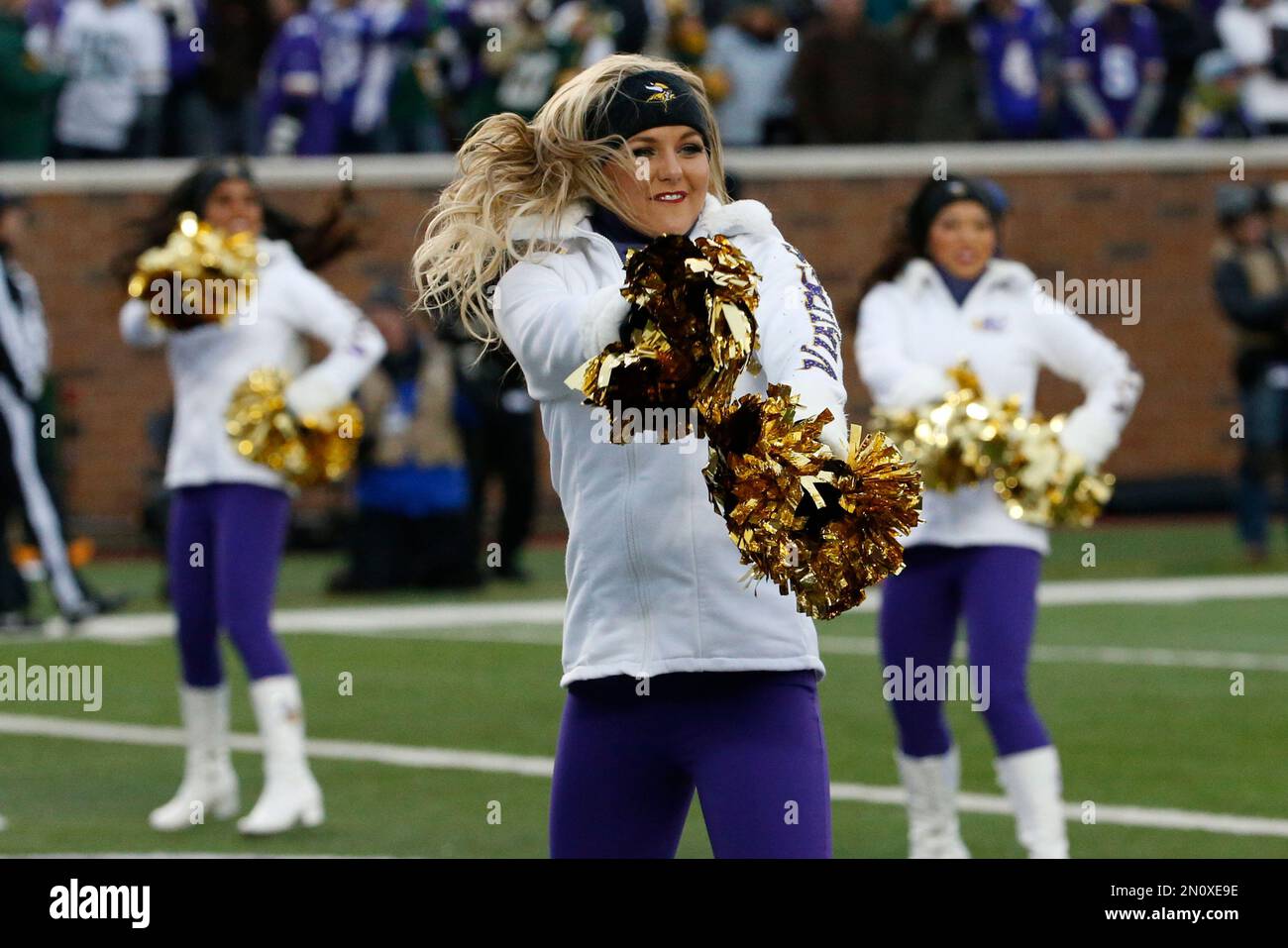 The Minnesota Vikings cheerleaders perform during the first half of an ...