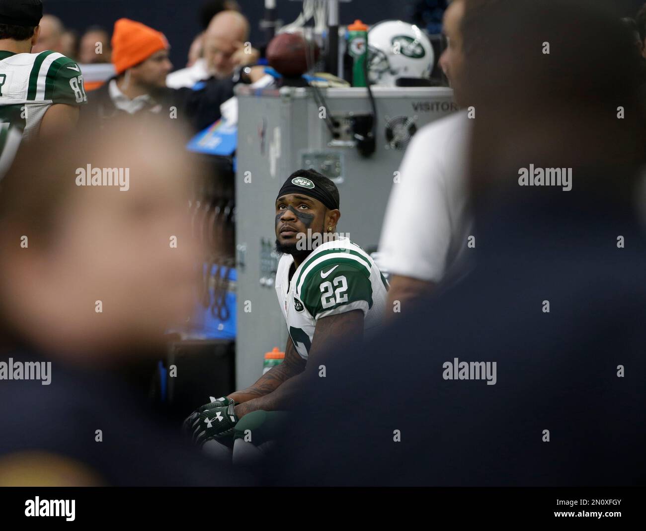 New York Jets running back Stevan Ridley (22) is shown on the bench ...