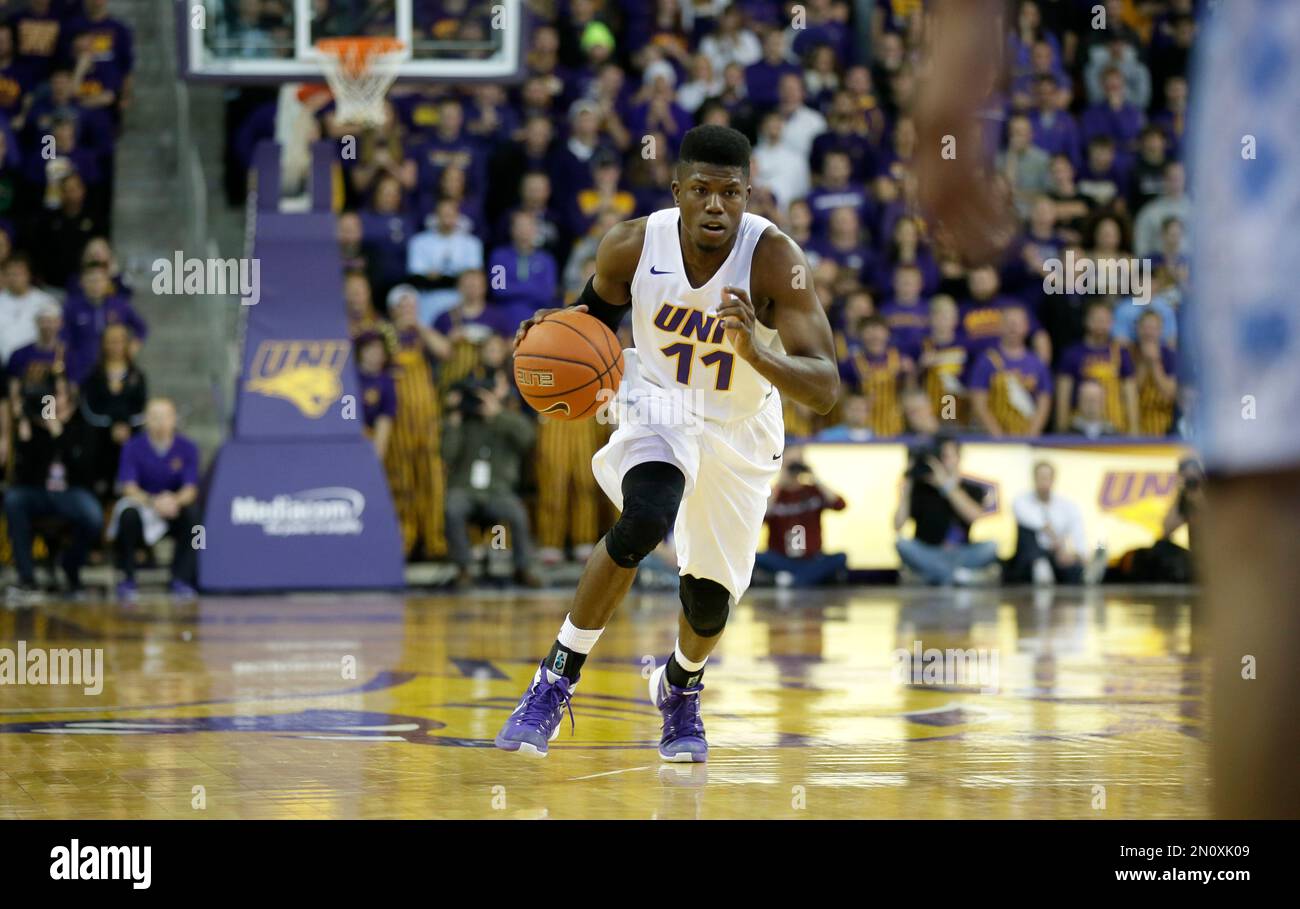 Northern Iowa guard Wes Washpun drives up court during the second half ...