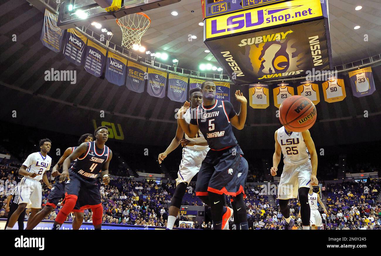 South Alabama forward Don MuepoKelly (5) watches the ball go out of ...