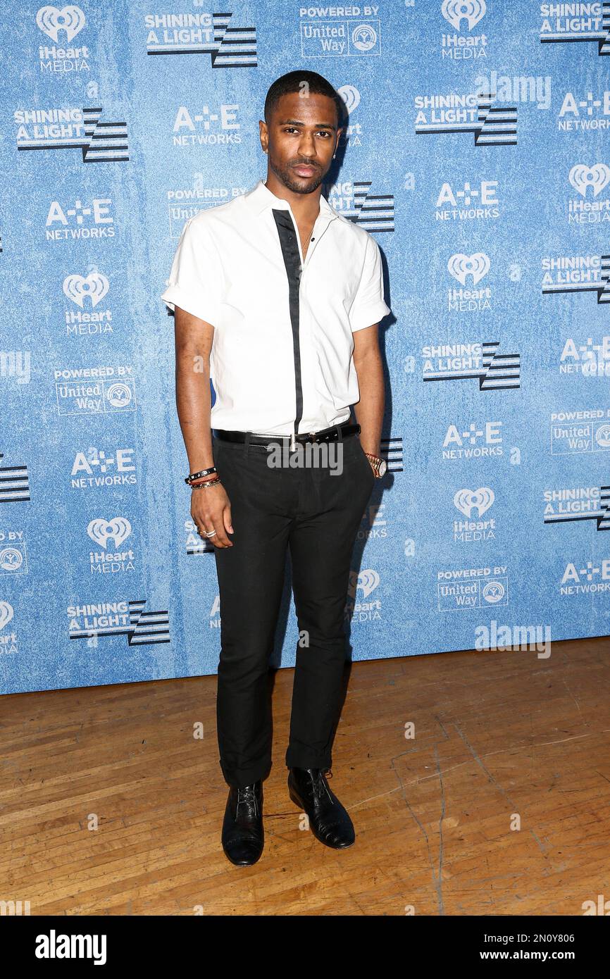 Big Sean poses backstage at the Shining a Light: A Concert for Progress ...