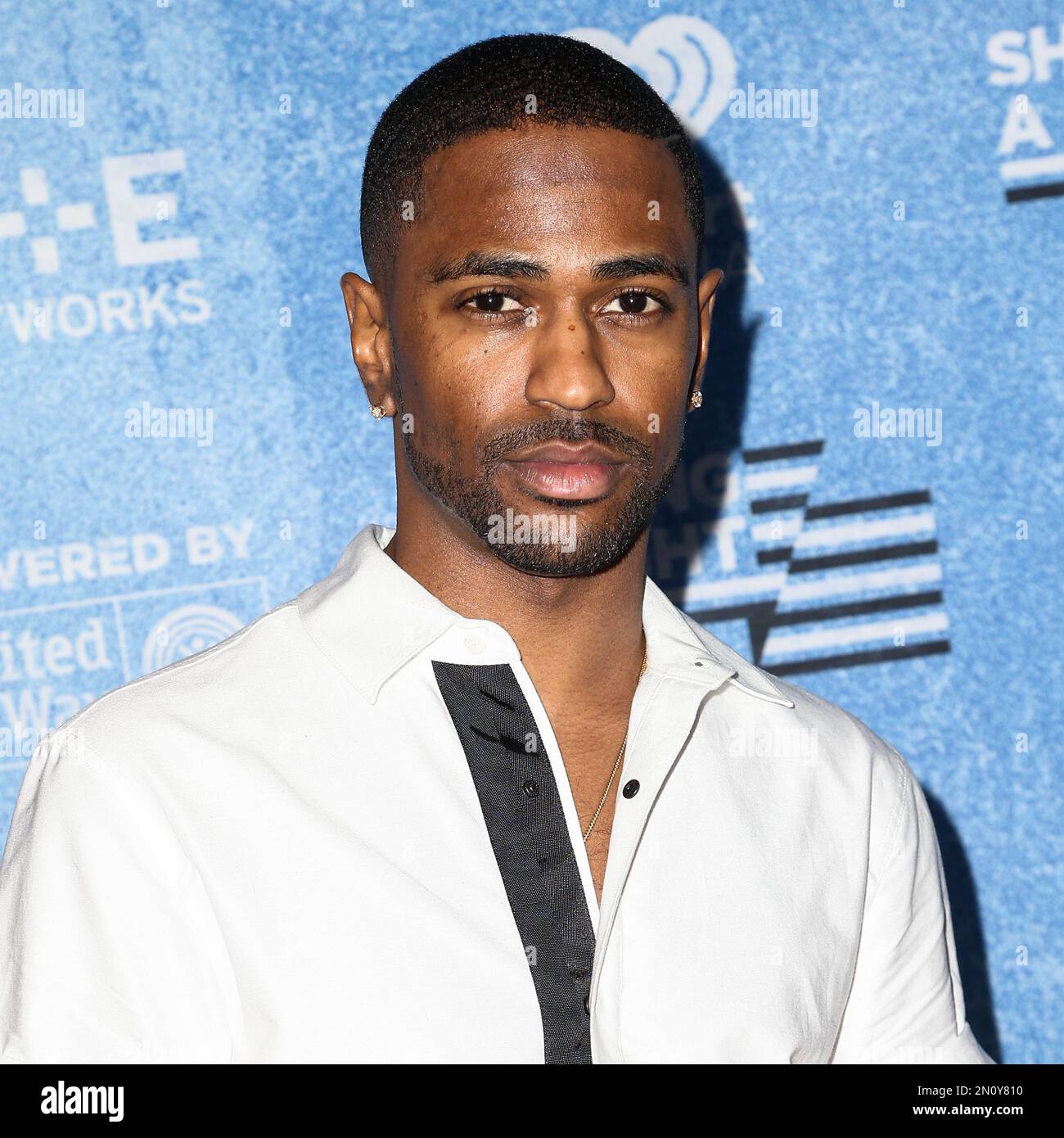 Big Sean poses backstage at the Shining a Light: A Concert for Progress ...