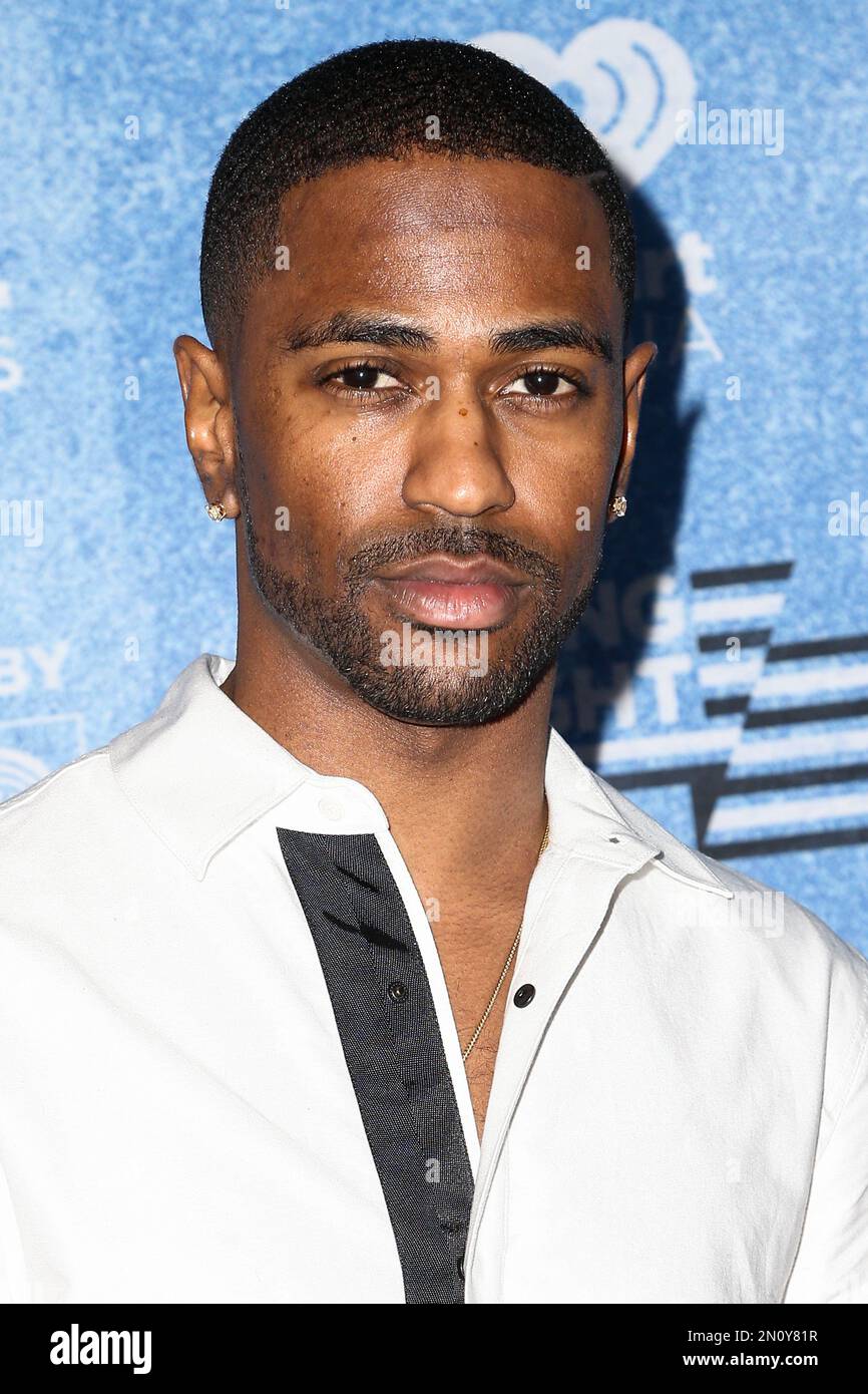 Big Sean poses backstage at the Shining a Light: A Concert for Progress ...