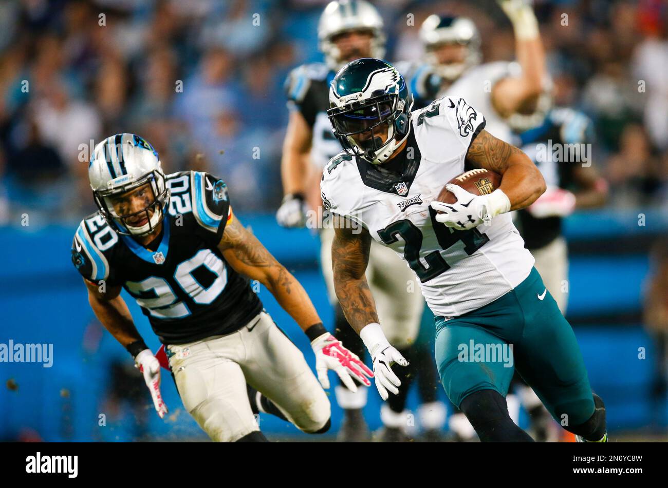 Philadelphia Eagles running back Ryan Mathews (24) runs the ball ...
