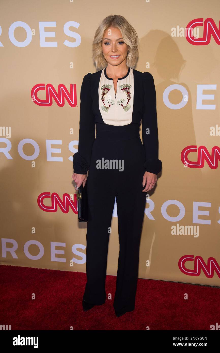 Kelly Ripa attends CNN Heroes: An All-Star Tribute at the American ...