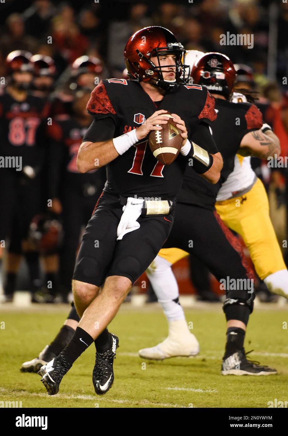 San Diego State quarterback Maxwell Smith (17) throws during the first ...