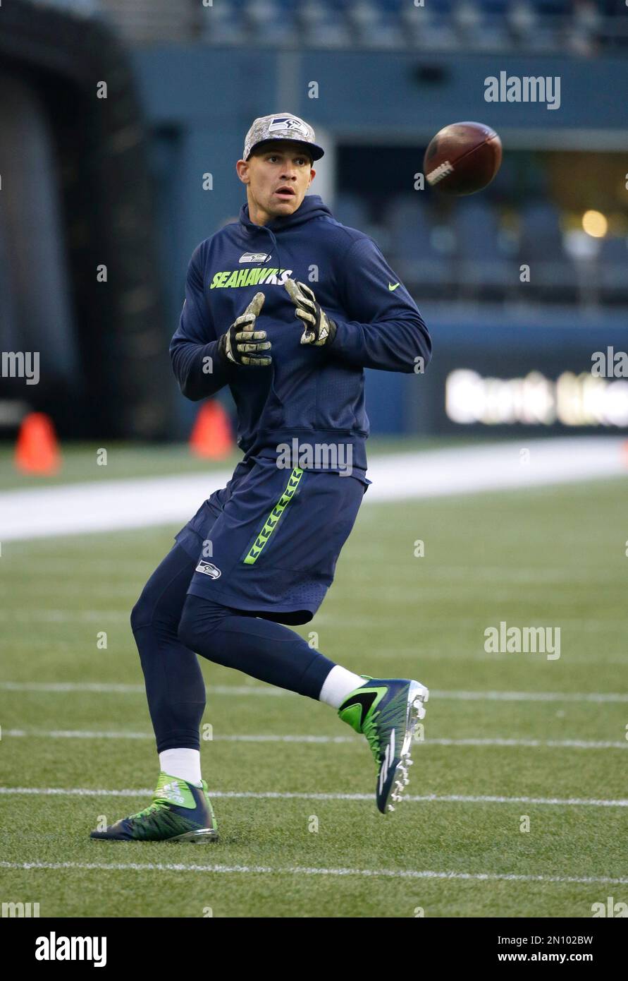 Seattle Seahawks tight end Jimmy Graham catches a pass during warmups ...