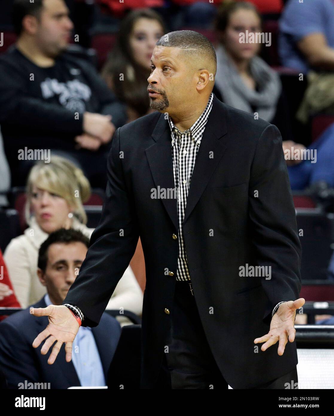 Rutgers head coach Eddie Jordan reacts to a call during the first half ...