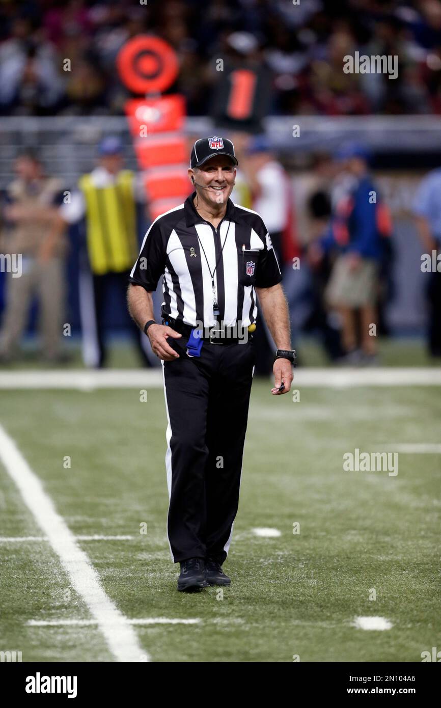 Line judge Jeff Bergman during the third quarter of an NFL football ...